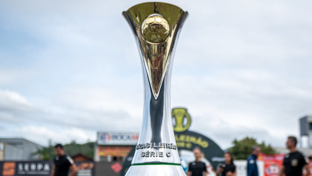 REVIRAVOLTA: Robinho confirma participação na Série C de 2025